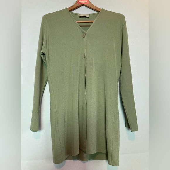 she | Sweaters | She Size Medium Threebutton Cardigan In Green | Poshmark